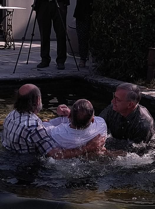 Doop door onderdompeling in een pinkstergemeente | Tradities, gebruiken ...